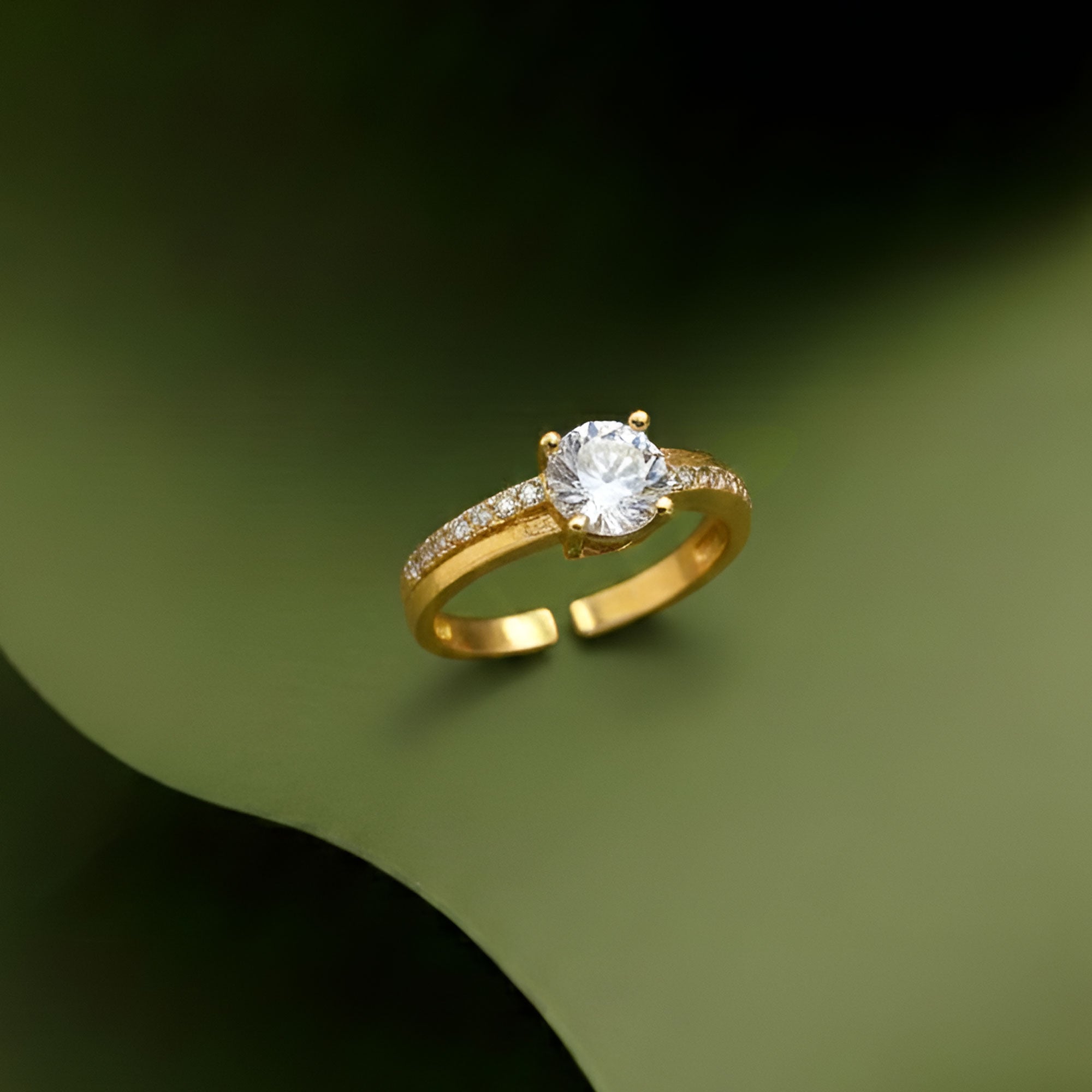 Artklim Gold-Plated Round Crystal Solitaire Design Anti-Tarnish Ring